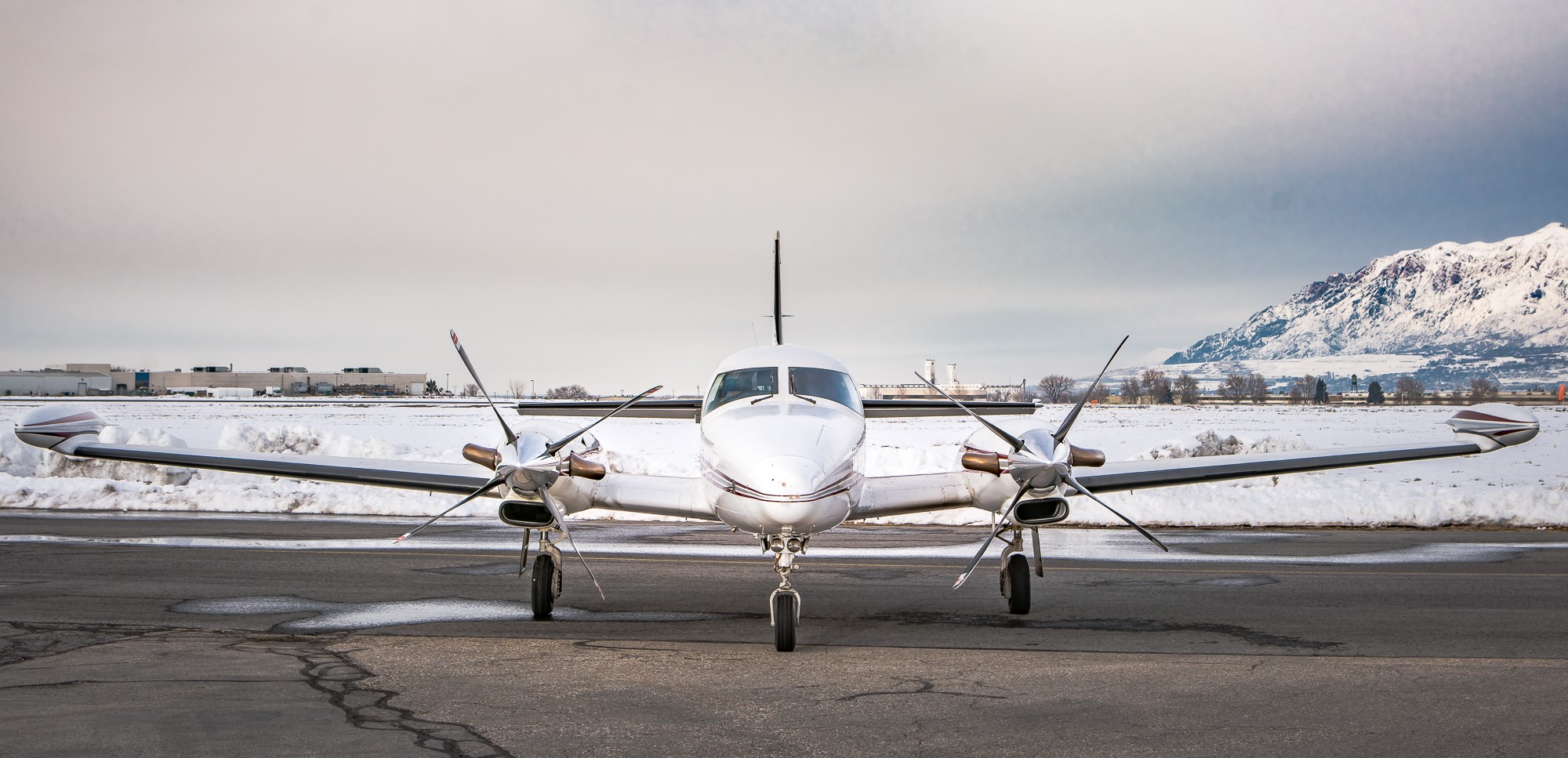 Piper Cheyenne Charter | evoJets